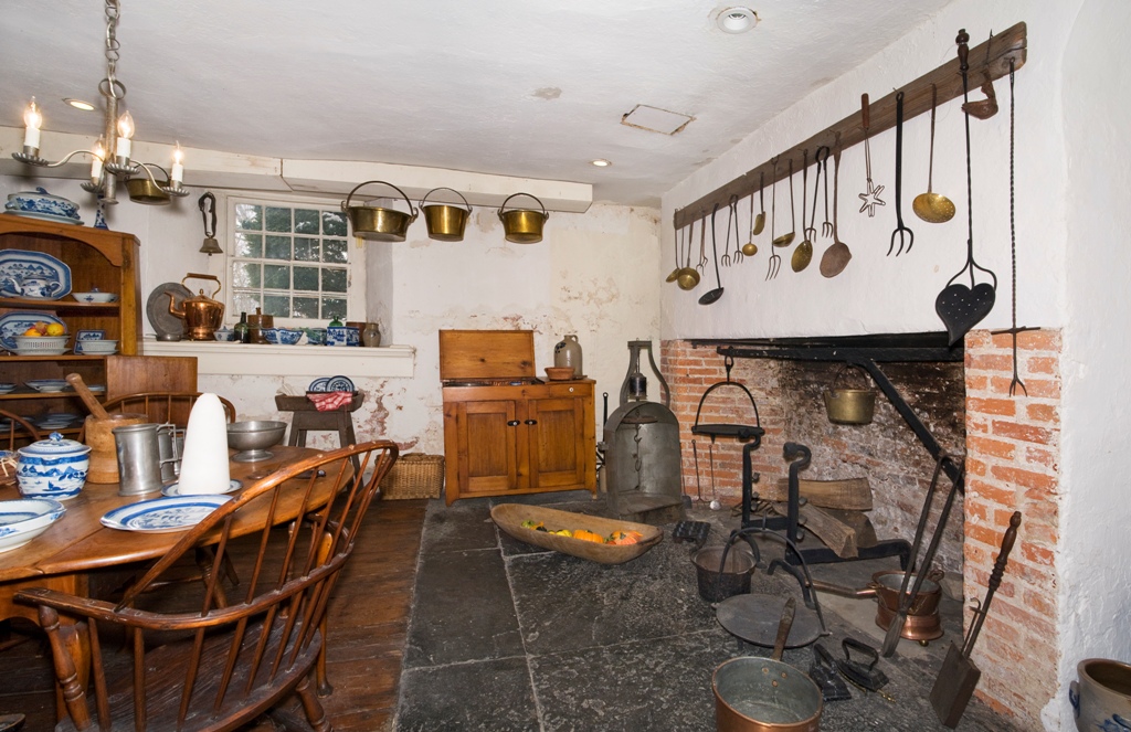 Kitchen - Macculloch Hall Historical Museum