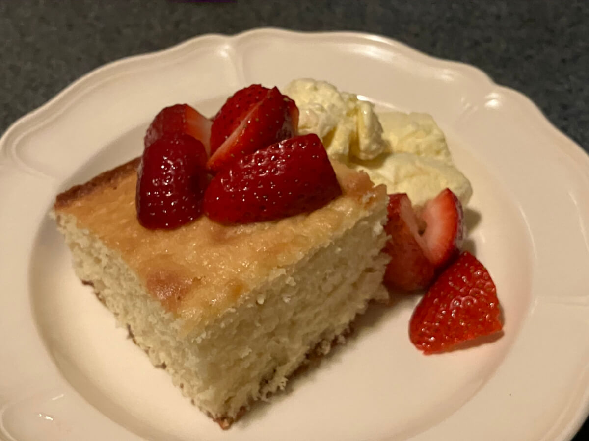 Munchie Monday: A Cheap Cake - Macculloch Hall Historical Museum