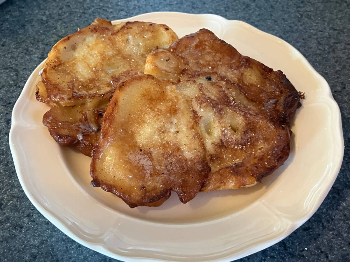 Munchie Monday: Bell Fritters - Macculloch Hall Historical Museum